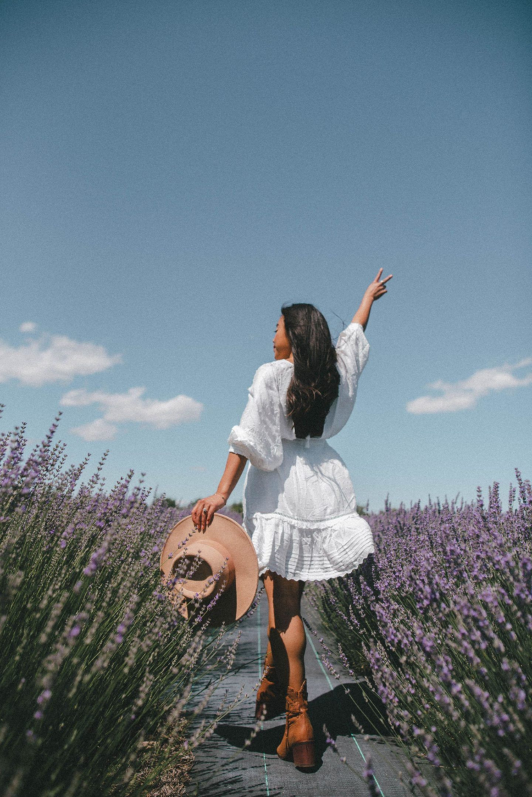 Nature Photoshoot Ideas that will Stir You to Try Outdoors